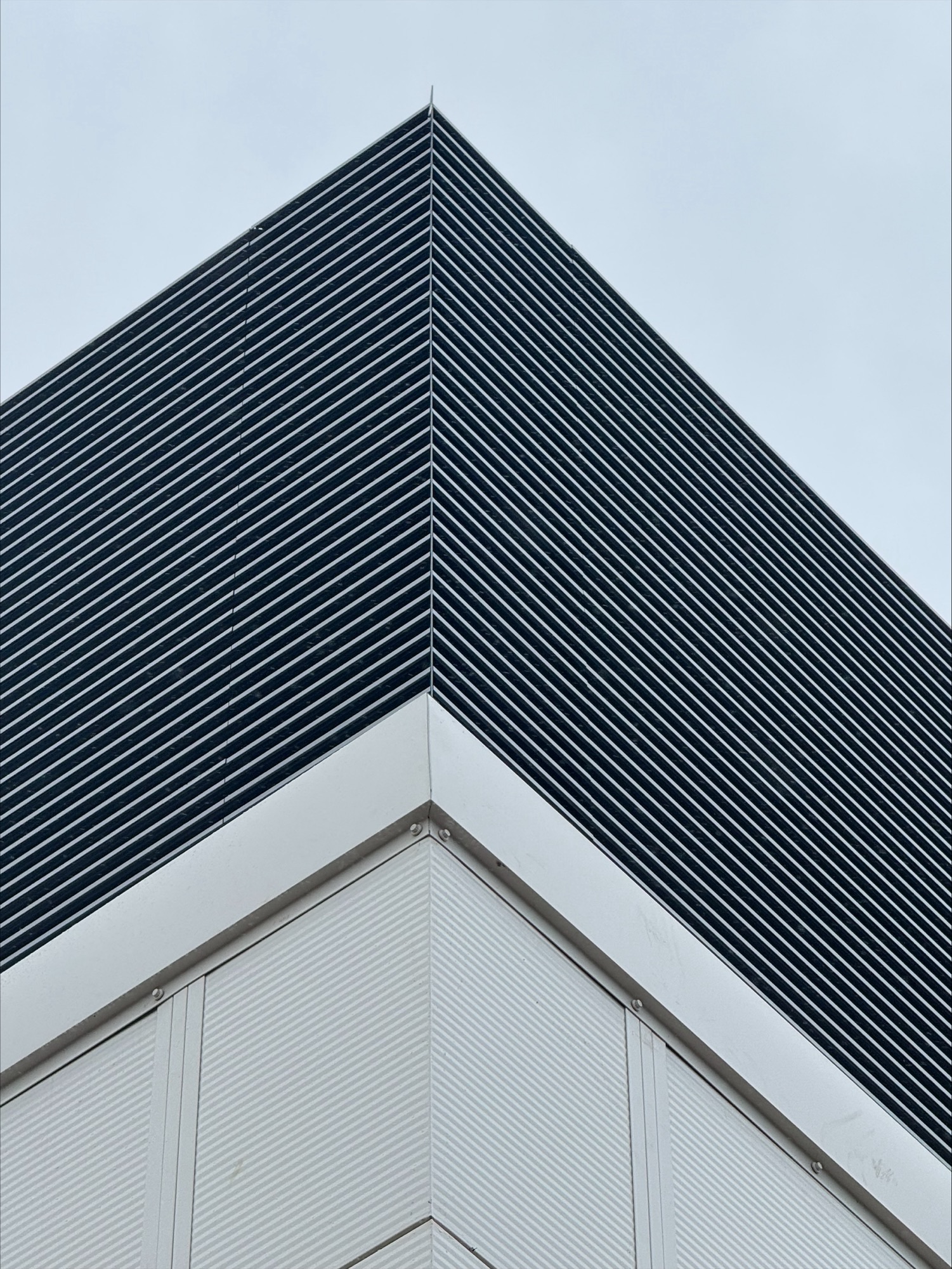 BL050D Vision Proof Louvre Screen in Wrexham | Bridge Louvre